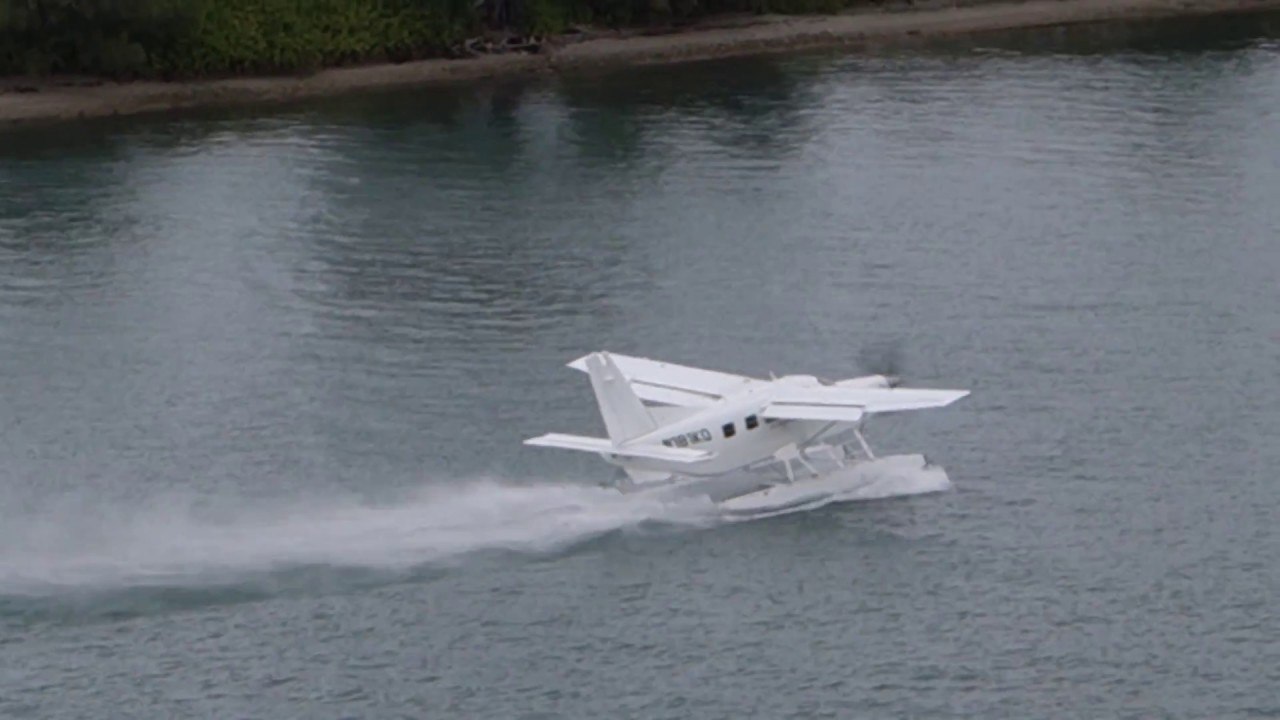 Quest Kodiak floatplane takeoff Miami Seaplane Base N181KQ - YouTube