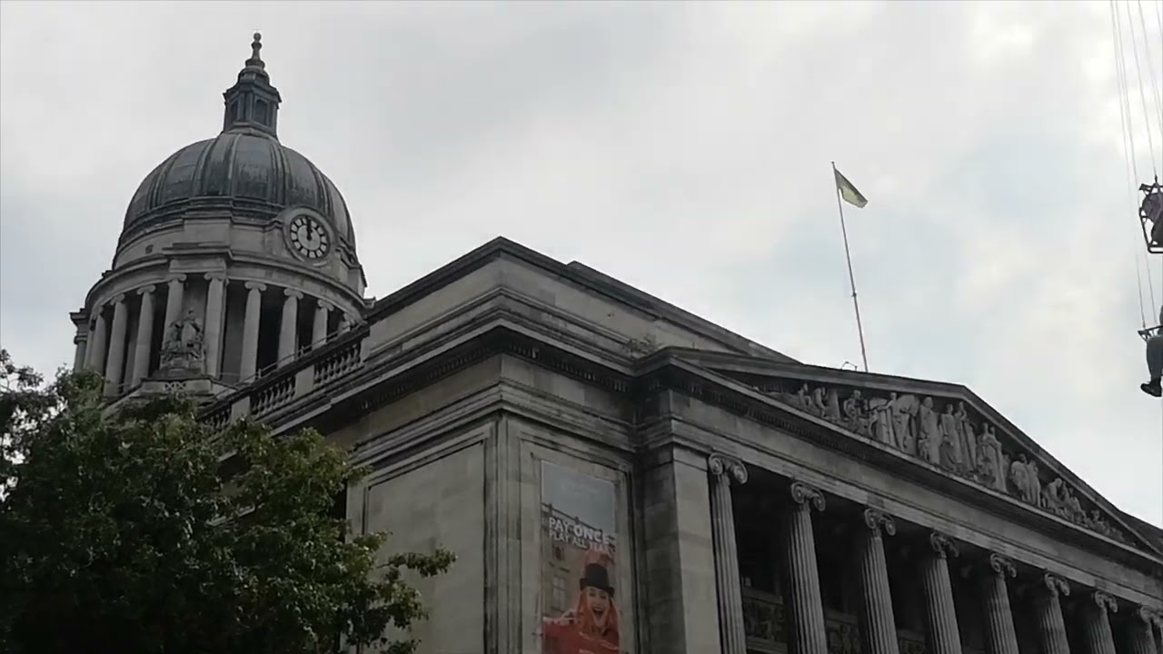 Nottingham City Council House Chiming at Midday - YouTube