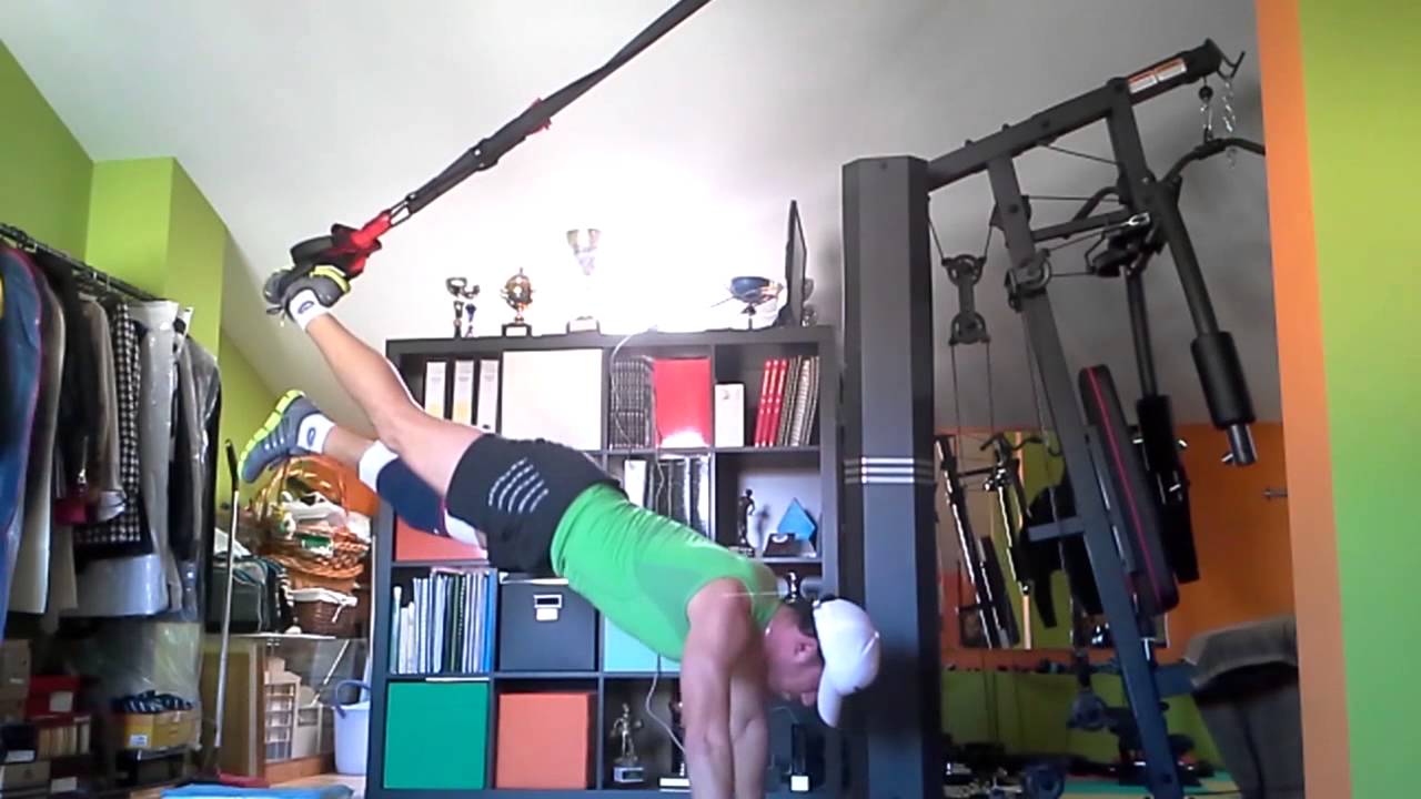 ENTRENAMIENTO EN SUSPENSION.PUSH UP VERTICAL UNA PIERNA - YouTube
