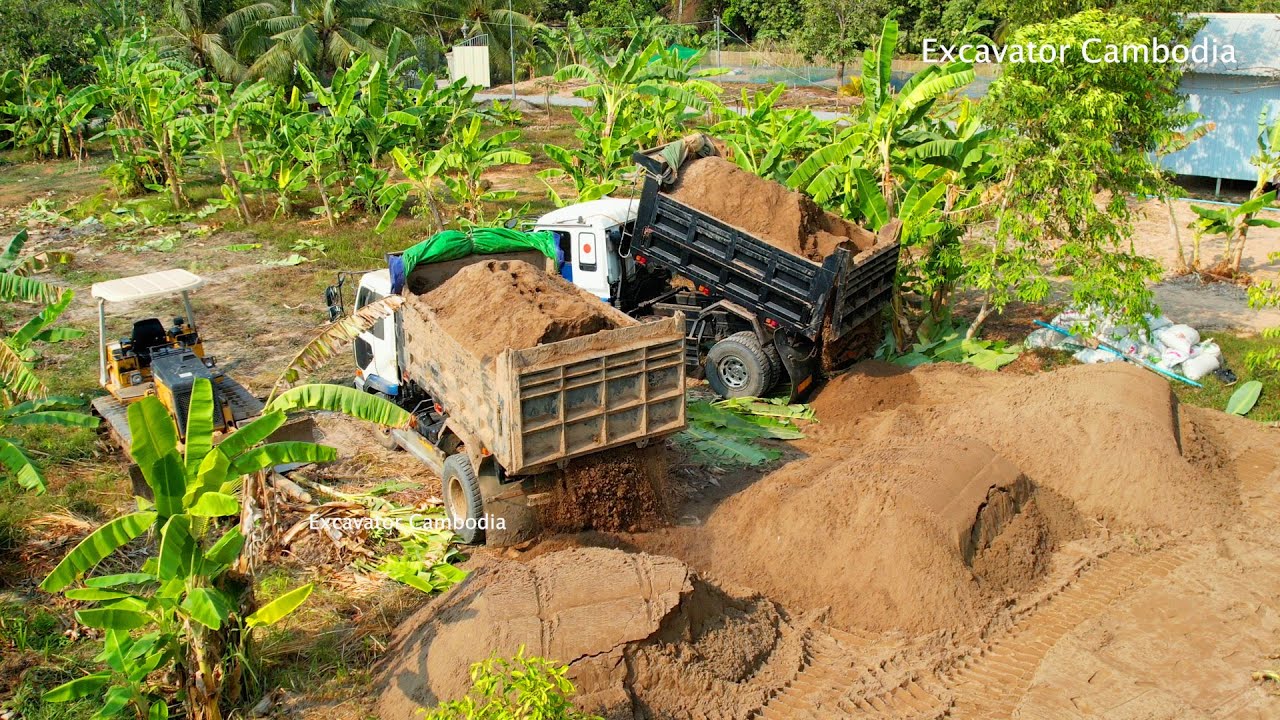 Filling Sand Size 20 x 30 Meter By 5 Ton Dump Truck Supply Sand And ...