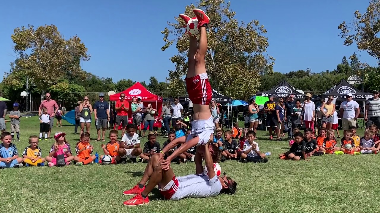 Futboleros Soccer Entertainment - YouTube