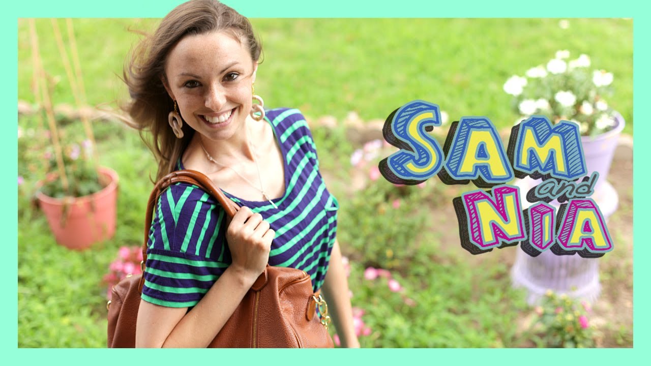 WHAT'S IN NIA'S PURSE!! | Sam & Nia - YouTube