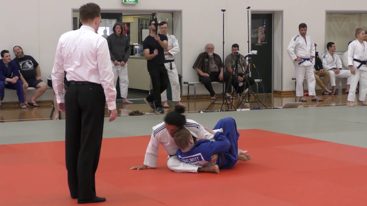 SAIO 2018 Contest 27, Liam Yokoyama + Louis Mott - YouTube