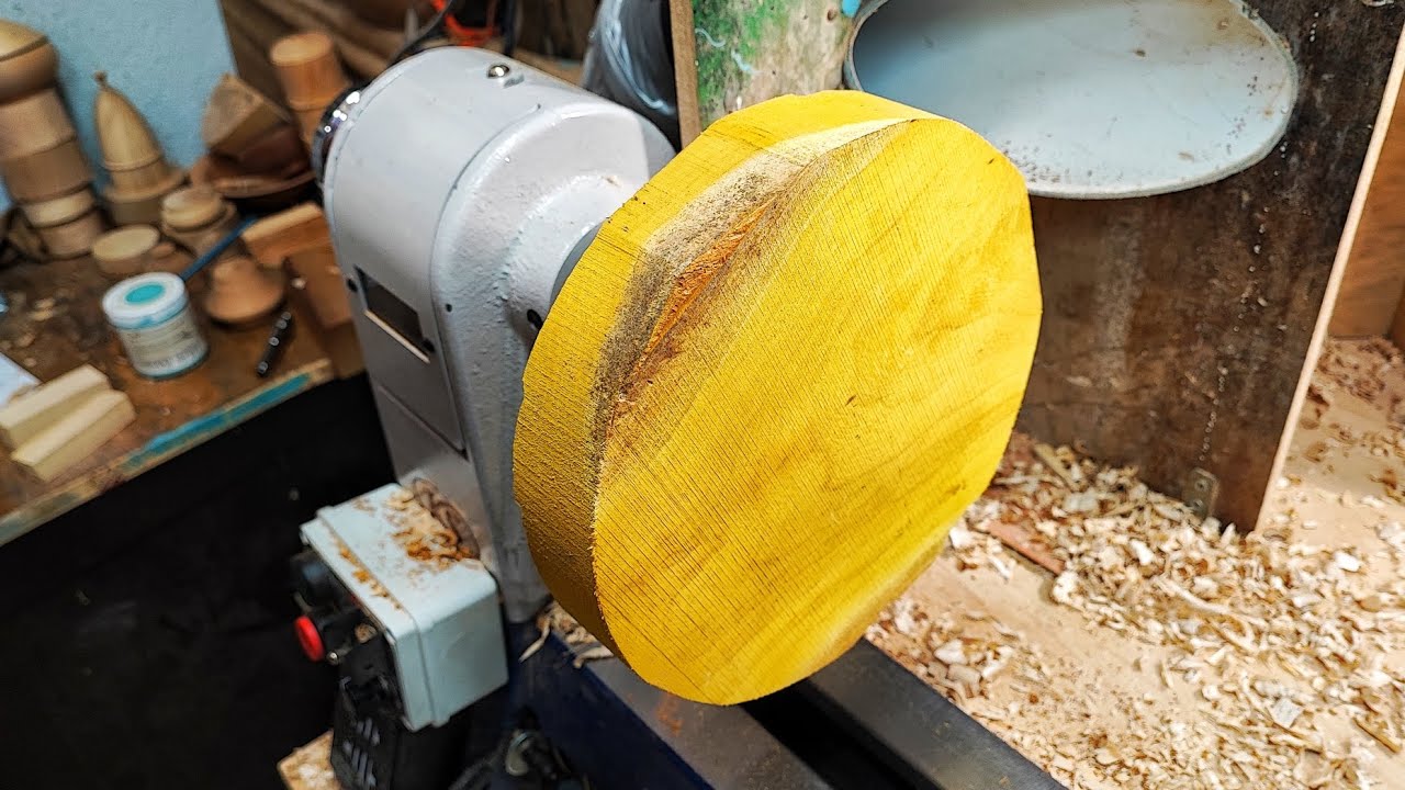 YELLOW WOOD??? Osage orange plate that will last a lifetime - YouTube