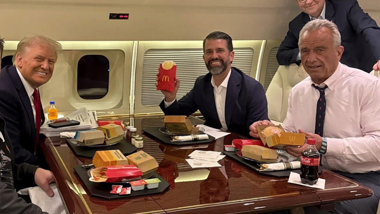 RFK Jr and Donald Trump Pose With McDonald’s Meal - YouTube