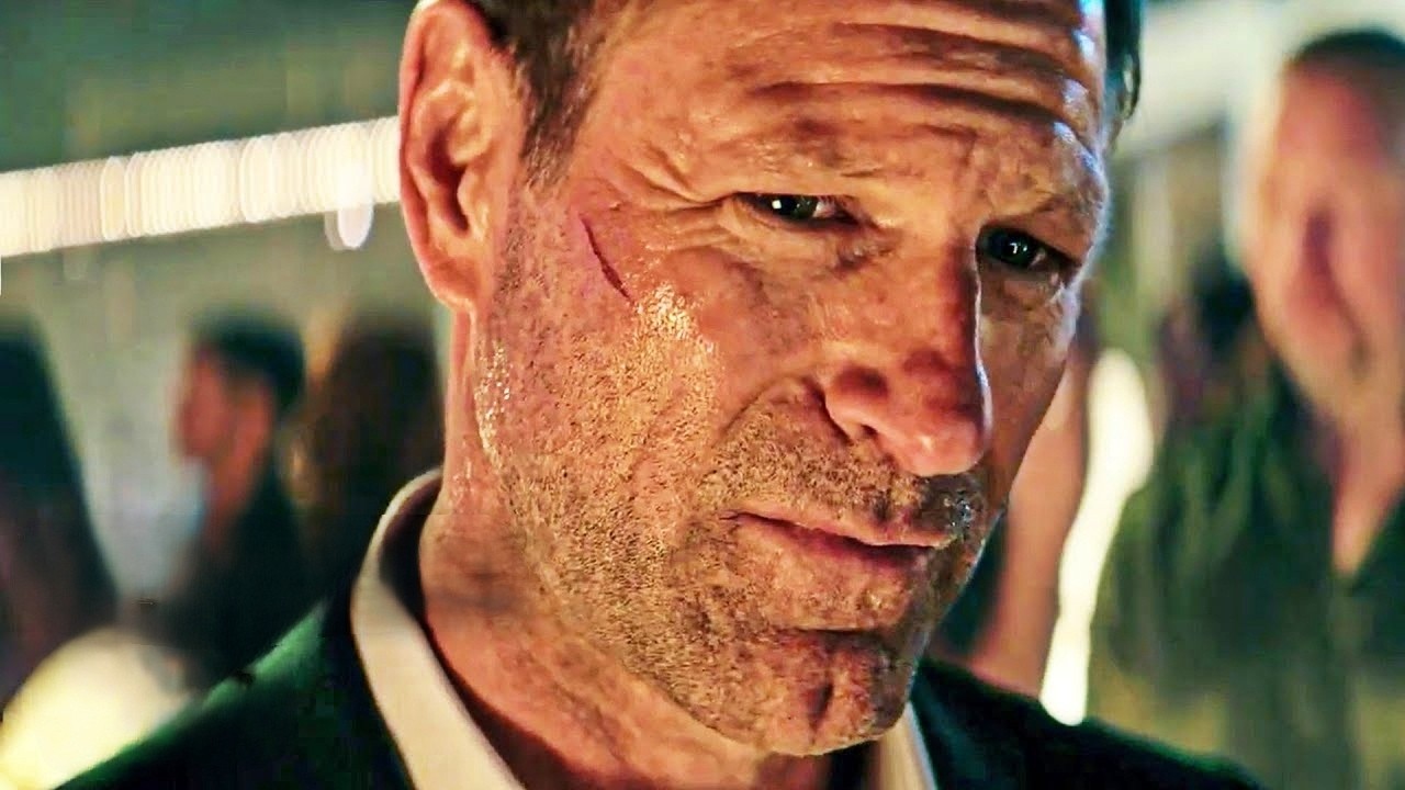 A CIA Hitman Uses Only Newspapers to Execute Targets, Not Realizing It ...