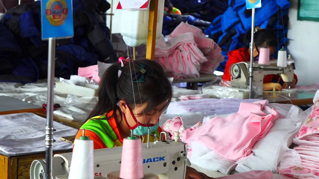 Pyongsong 평성 Clothing Factory Visit, North Korea - YouTube