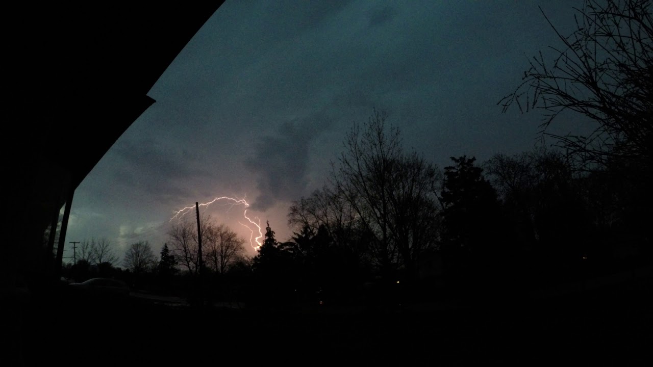 Lightning Capture Detroit 5/2/2018 - YouTube