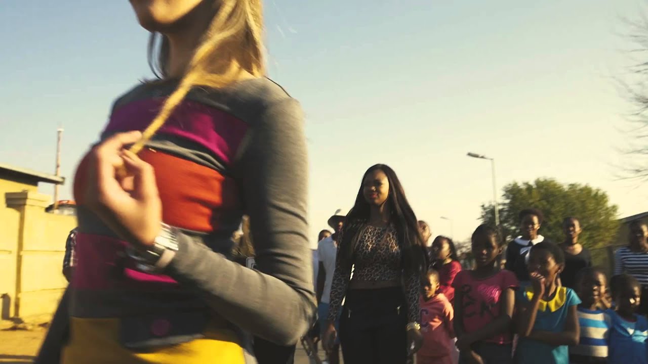 Nice couple mayunga - YouTube