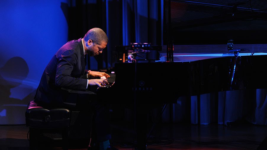 Jason Moran and The Bandwagon - YouTube