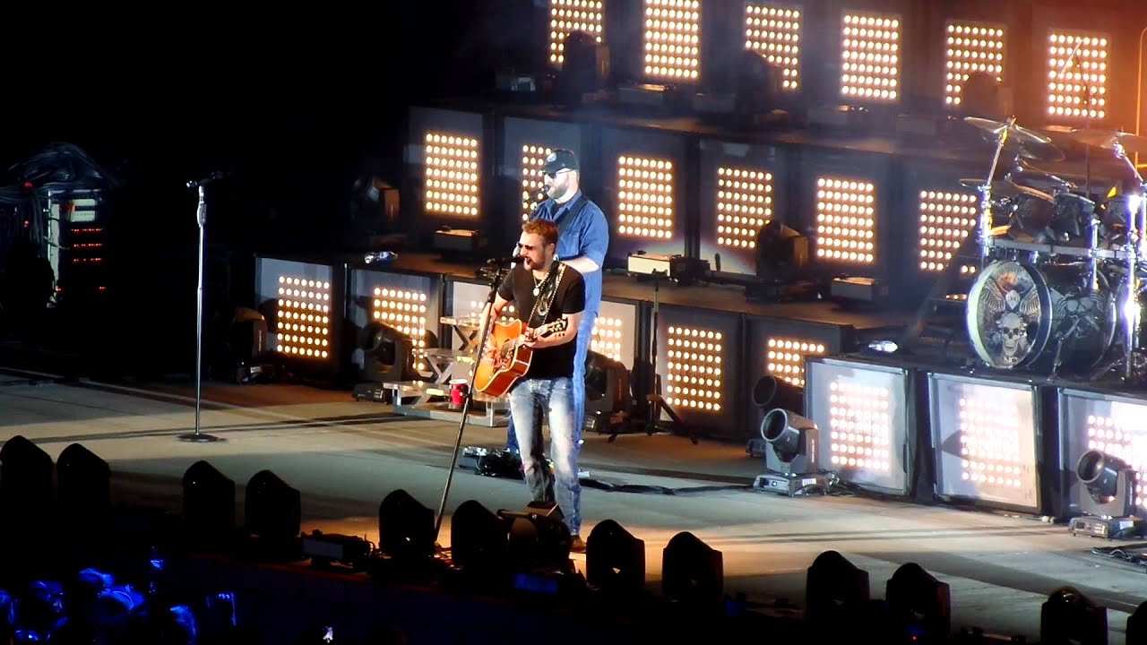 Eric Church-Drink In My Hand(HD) - YouTube