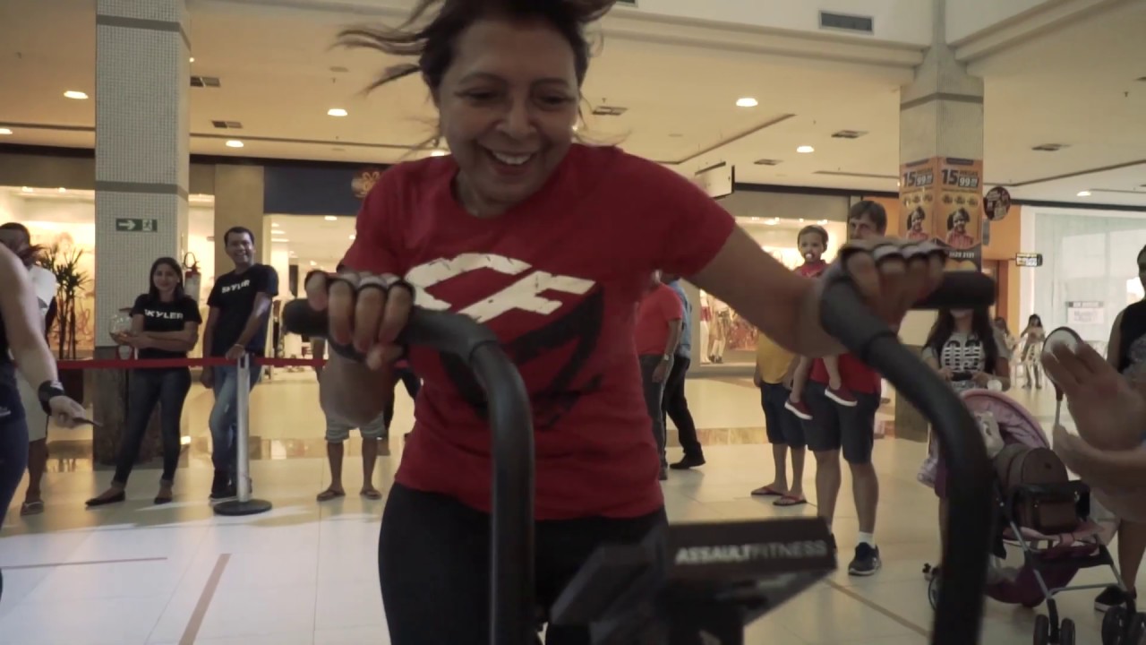 This is CrossFit - YouTube