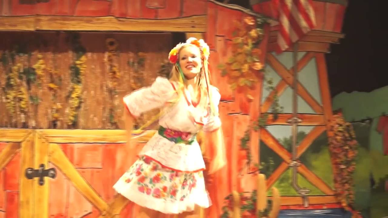 le funny farm show - YouTube