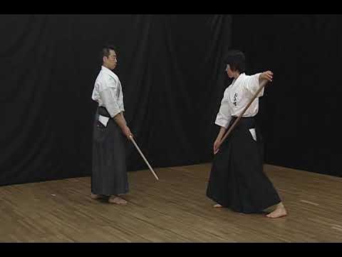 20 Jo Jutsu Kata Tachi Otoshi - YouTube