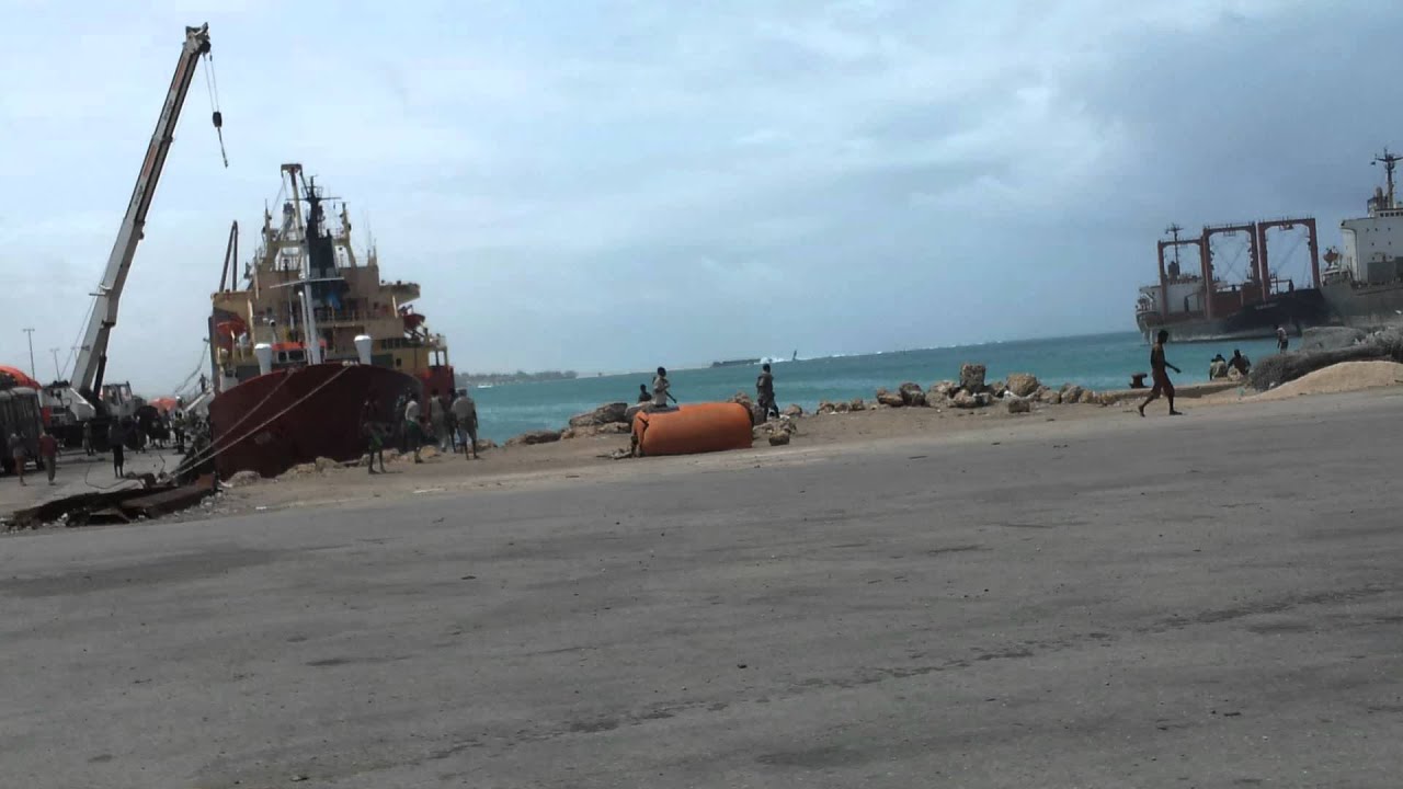 Mogadishu Port 2 - YouTube