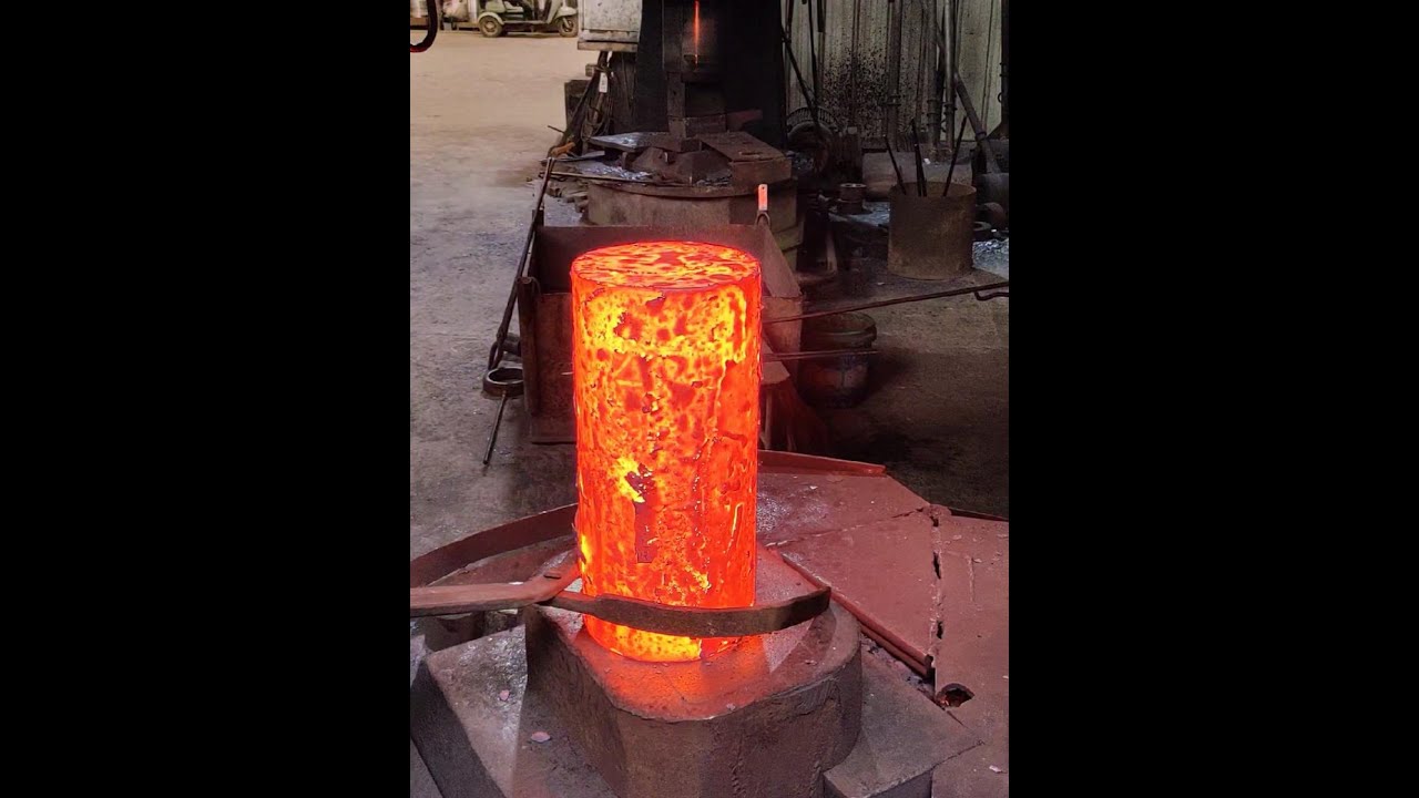 Real shots of hot forging scenes - YouTube