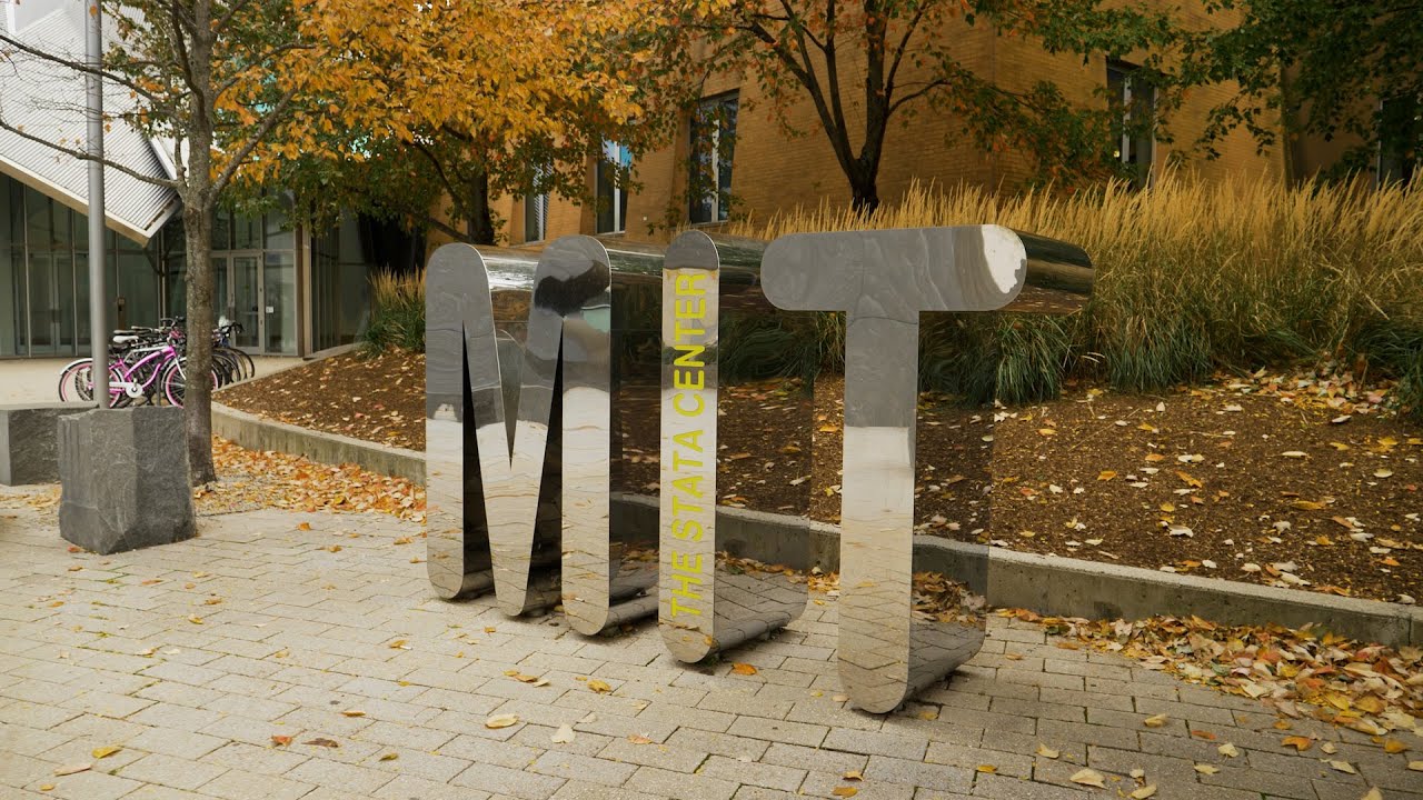 MIT Campus Guided Walking Tour - YouTube