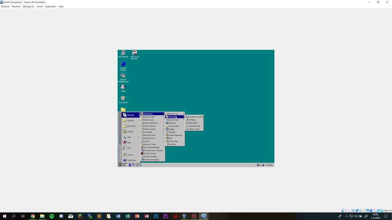 Trying to use Windows 95..... not working out xD - YouTube