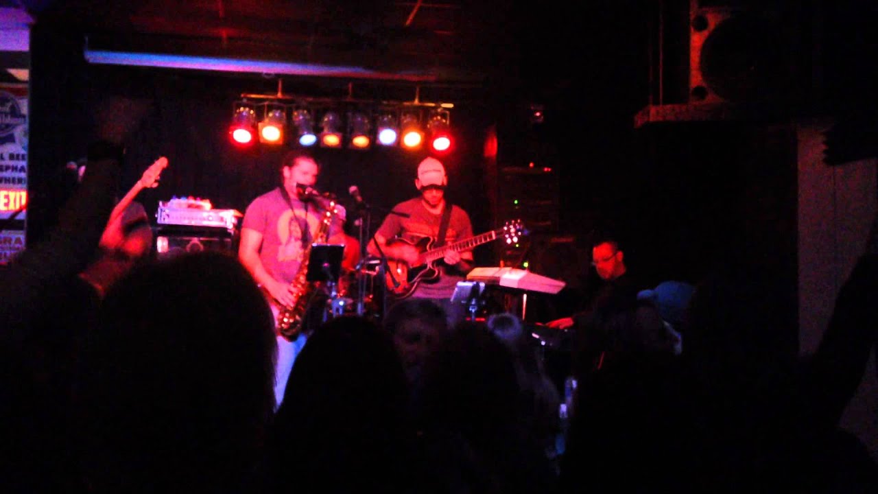 Uptown Funk, live with the Andy Frisinger Band. - YouTube