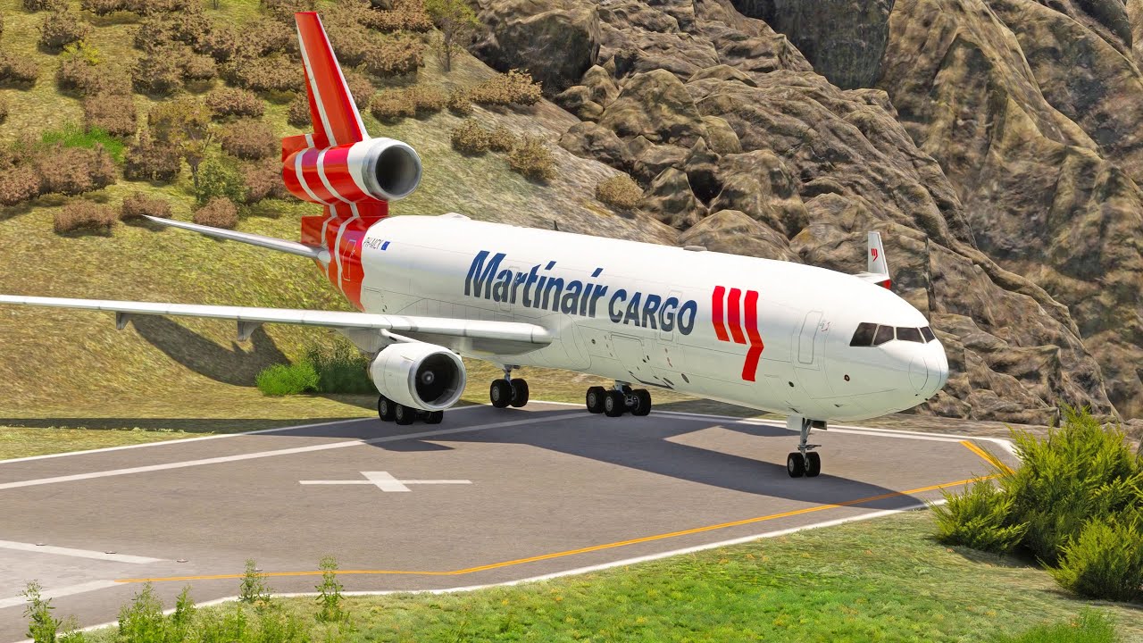 Greatest Pilot Ever! McDonnell MD-11F Martinair Cargo Performs Flight ...