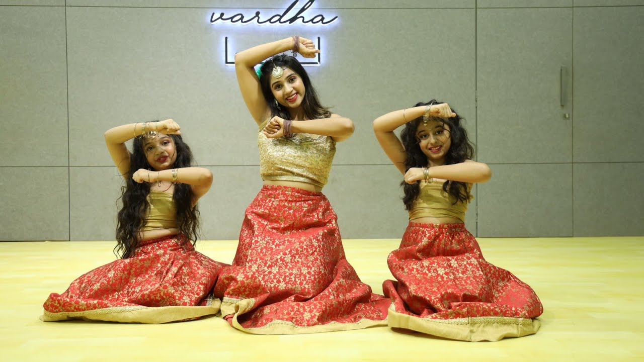 Diamond da challa | Neha Kakkar | Parmish Varma | Twirlwithjazz - YouTube