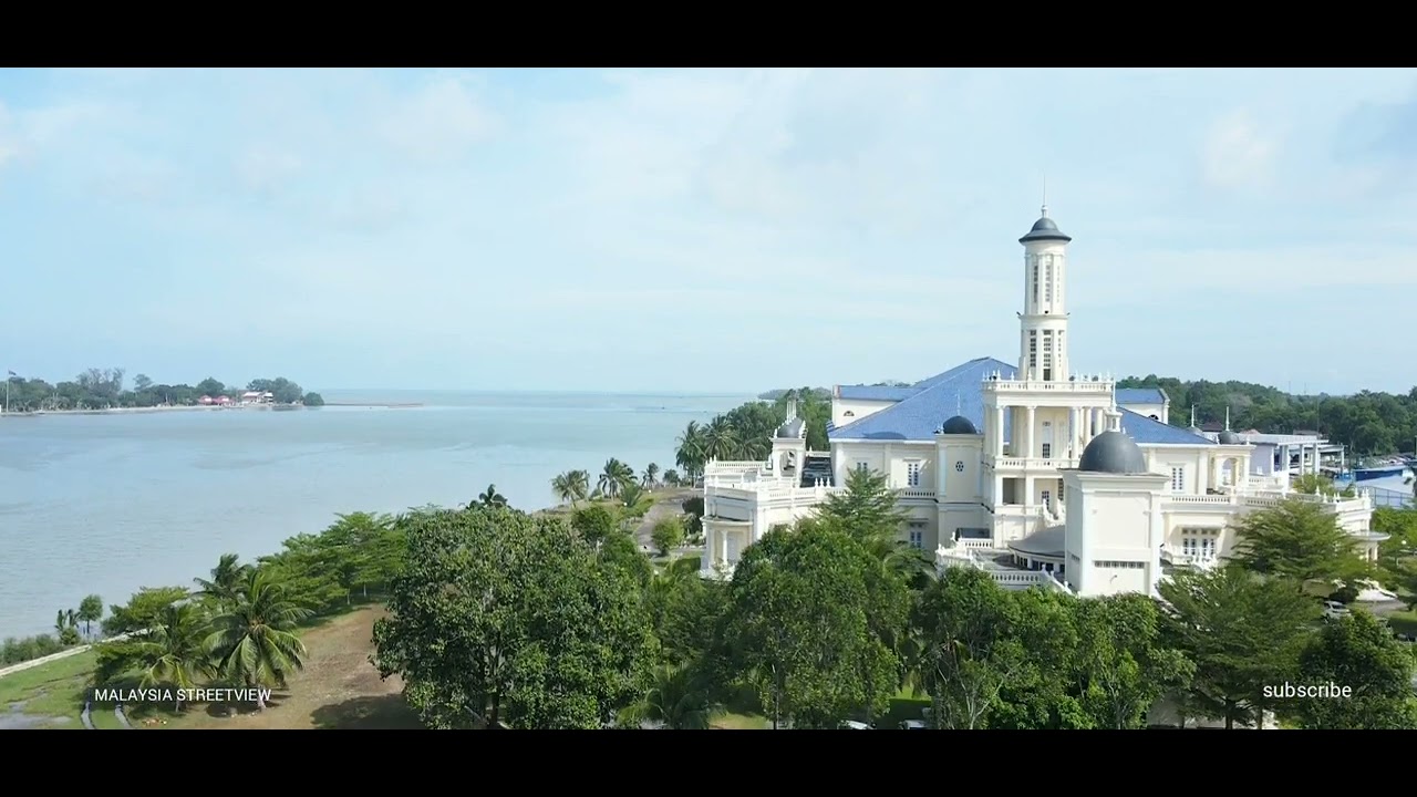 Muar - The river , bridge and Masjid Sultan Ismail view from Tanjung ...