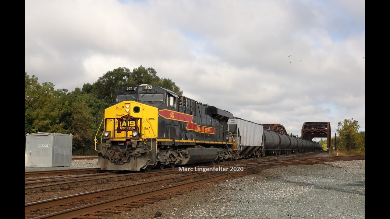 An Iowa Interstate Train at Blue Island - YouTube