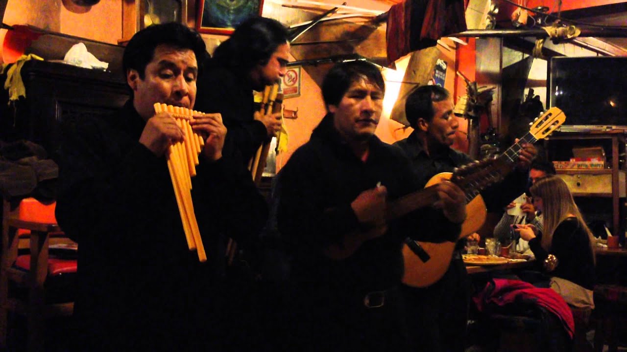 Traditional Peruvian band - YouTube