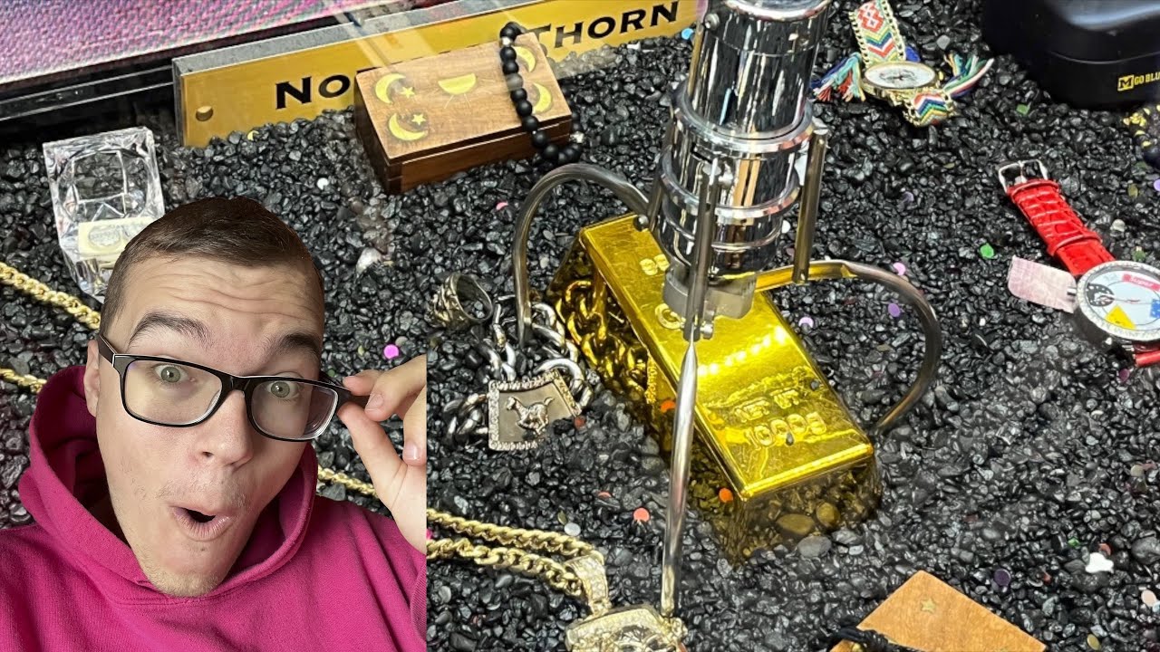 GOLD BAR In The Claw Machine! - YouTube
