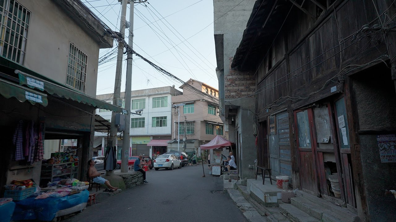 [4K HDR] Walking in a small town from day to dark, Shiban Town, Guiyang ...