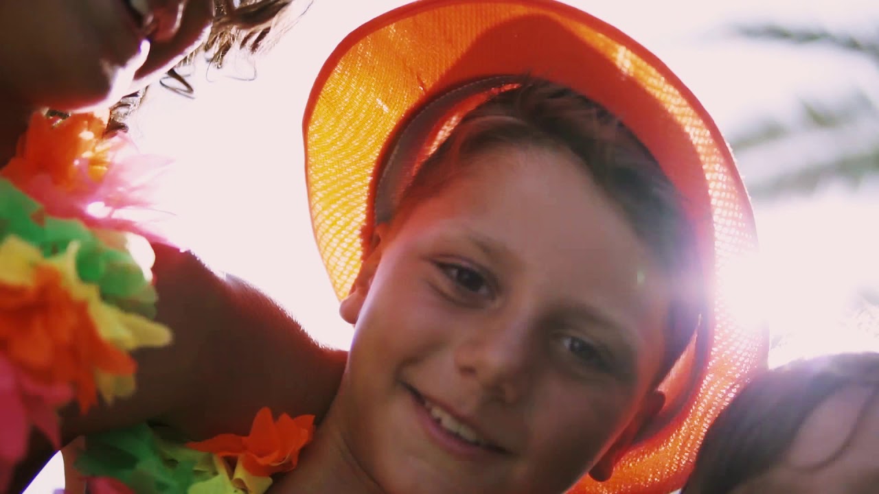 TEDDY CRI - LOCO LOCO (Official Video) - YouTube