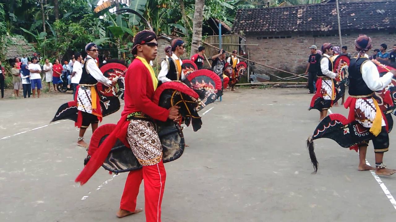 Jhatilan jaran sembrani - YouTube