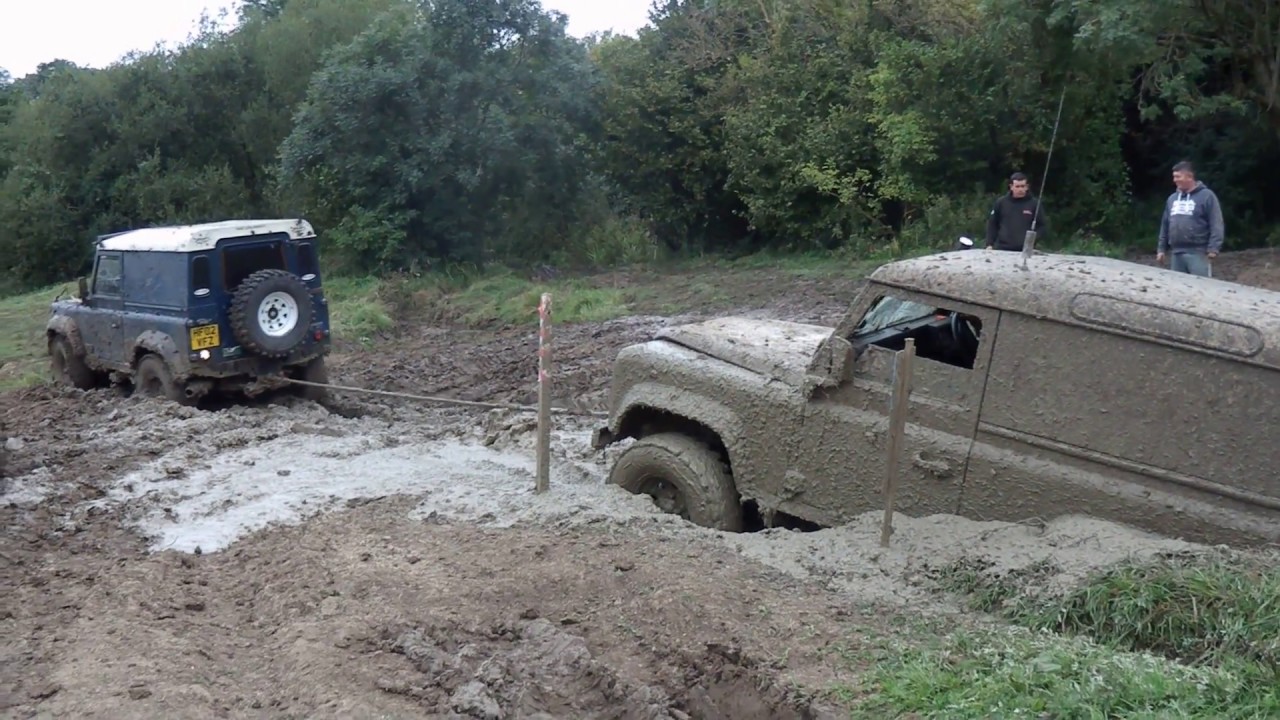 Land Rover Defender TD5 Kinetic Rope Recovery Fail and Win Offroading ...