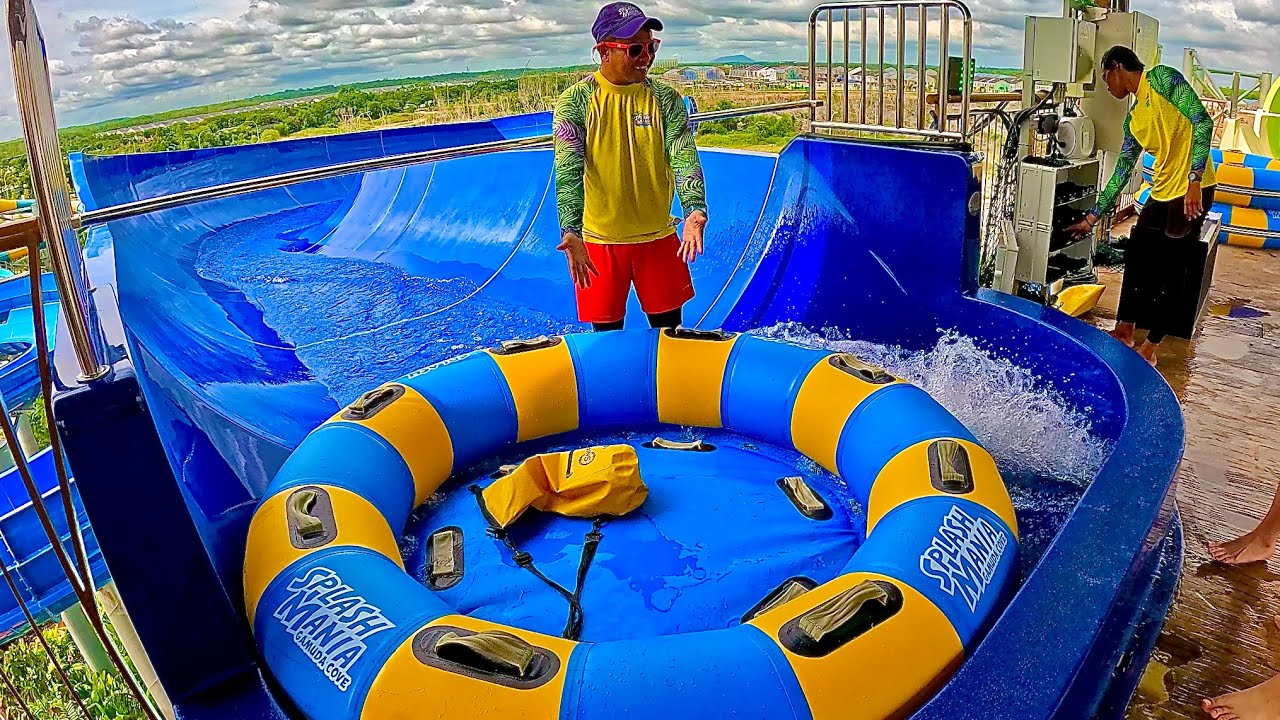 Family-friendly Water Ride: Rafting Slide at SplashMania WaterPark ...