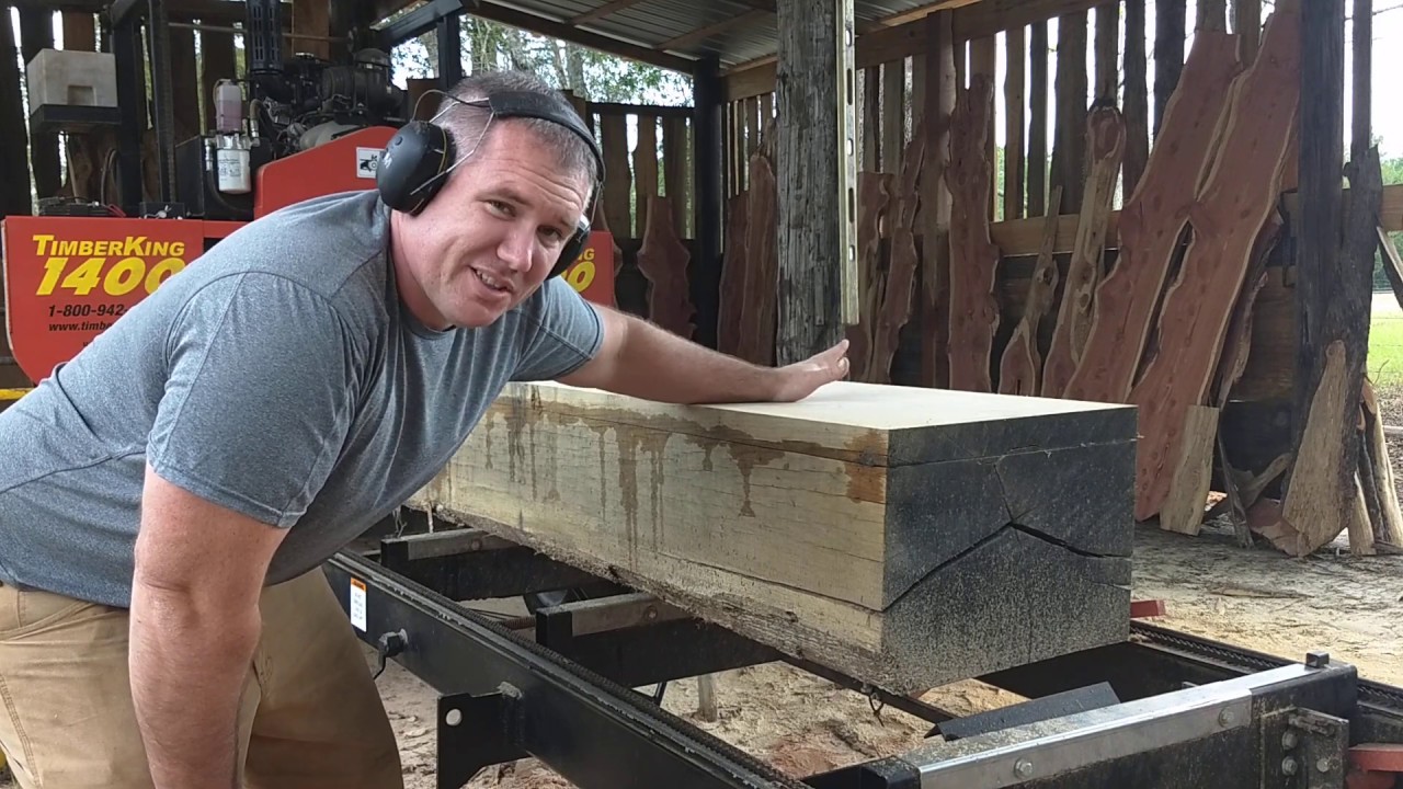 Timberking 1400 cutting 20" wide slabs of Tennessee White Oak! - YouTube