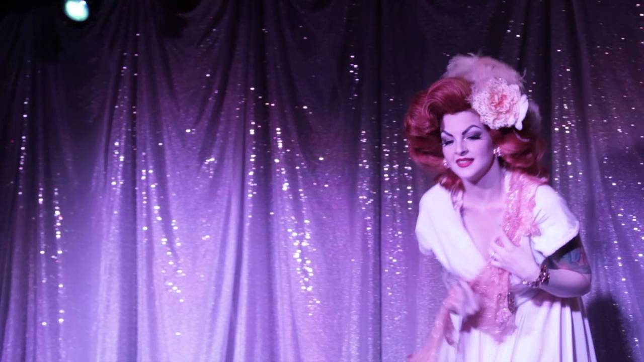 Rosa Lee Bloom debuts Peaches and Cream at Maxine's Live, Hot Springs ...