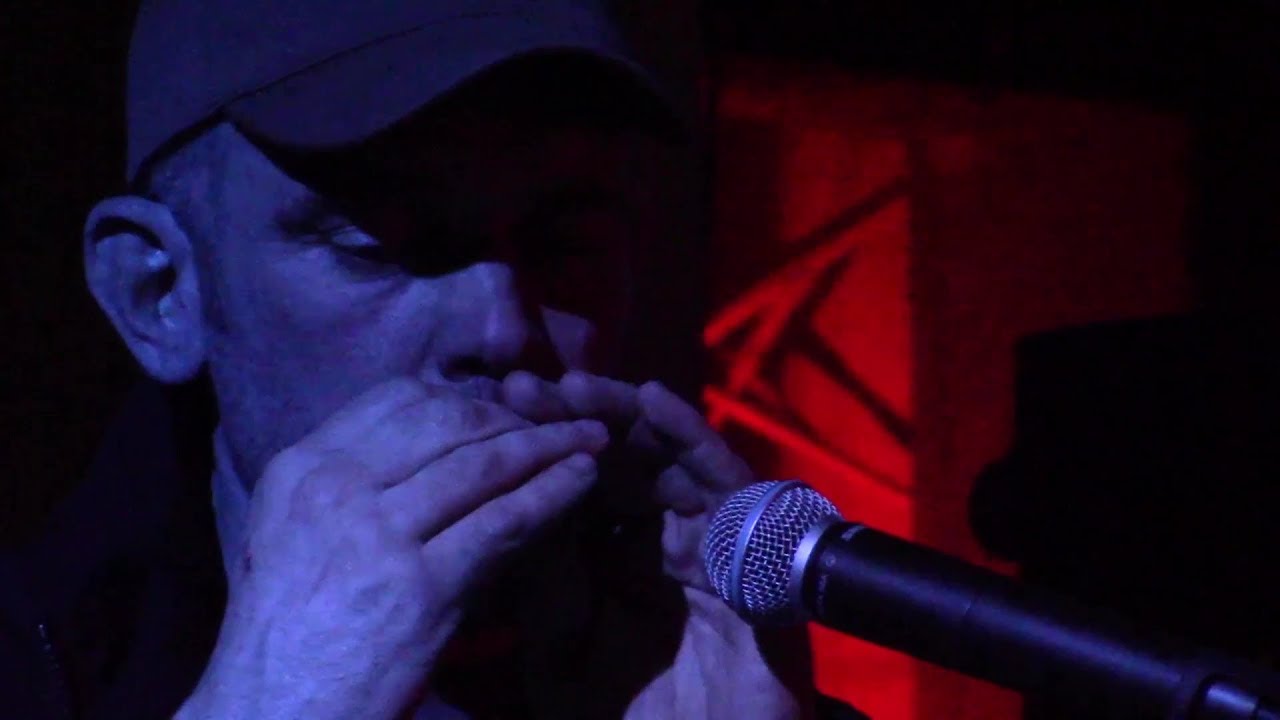 Graham Lambkin - Live @Macao, Milano (IT) 2019 - YouTube