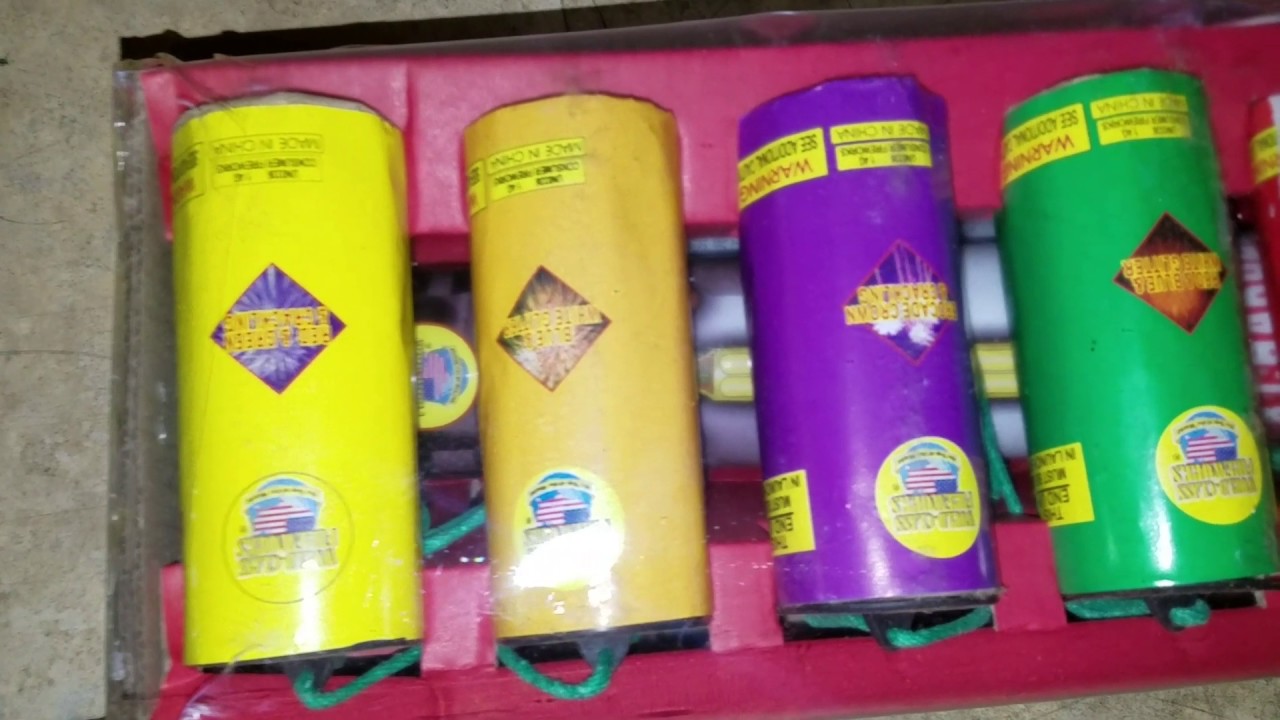 Heavy Duty Excalibur Shells Fireworks - YouTube