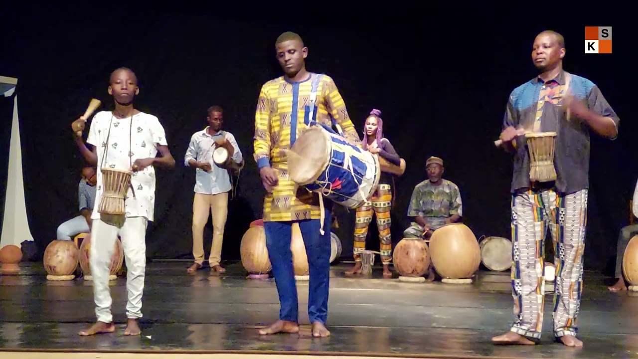 [No comment] Instruments musicaux traditionnels du Niger - YouTube