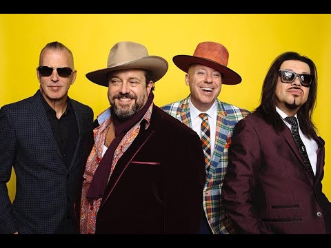 Mavericks Live in Austin Texas - YouTube