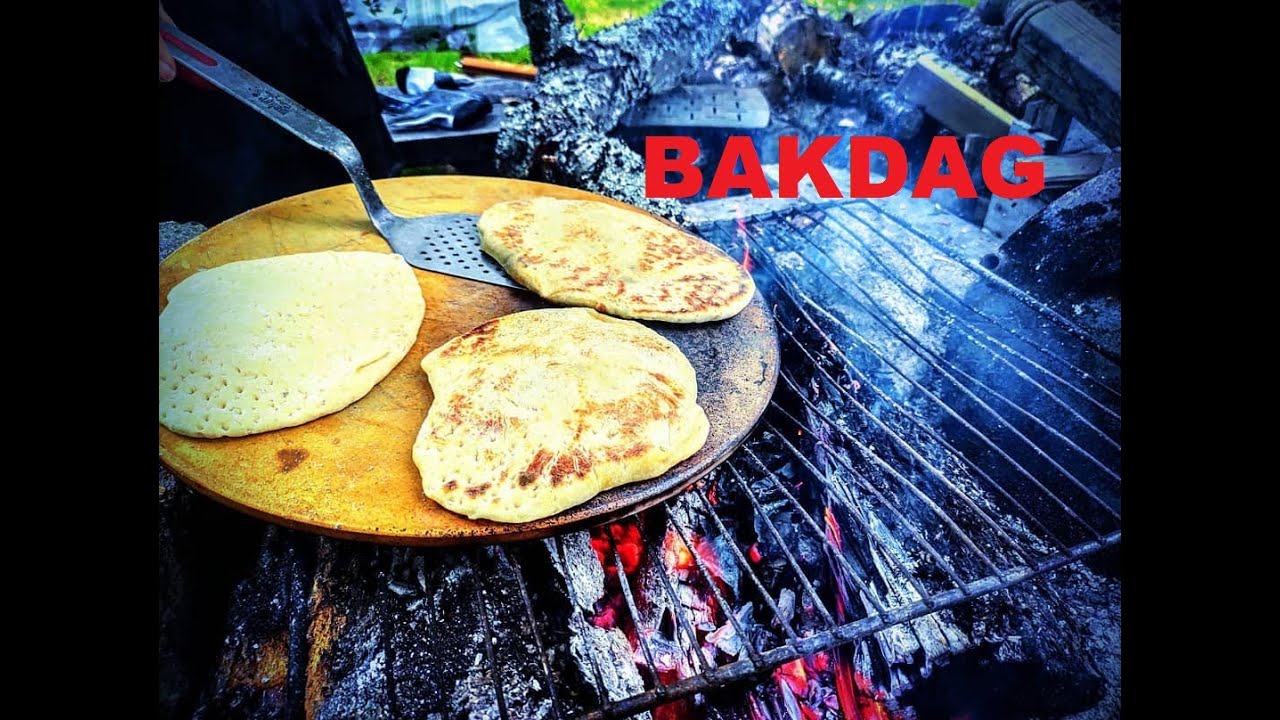 Vlog 188 - Samisk Glödkaka Gáhkko. Bakning på öppen eld. - YouTube