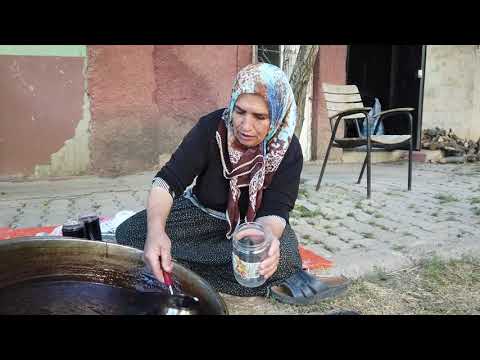 Kolay ve Maliyetsiz Dut Pekmezi Yapımı. Sadece Kaynat Süz Pekmez Hazır