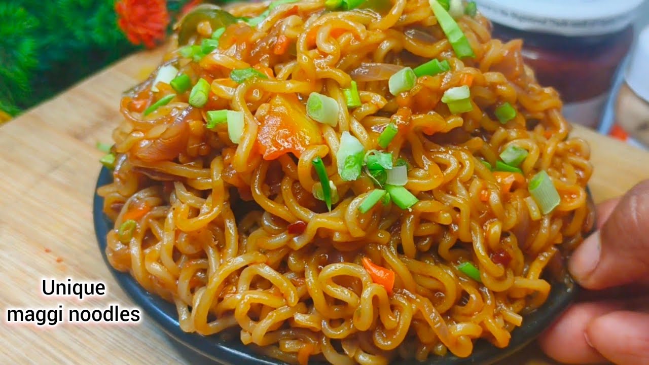 Schezwan Maggi recipe आप ने ये तरीका जान लिया तो गारंटी लेती हूं सारे ...