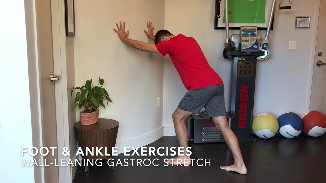 LaunchSP – Foot & Ankle Exercises – Gastroc Stretch - YouTube