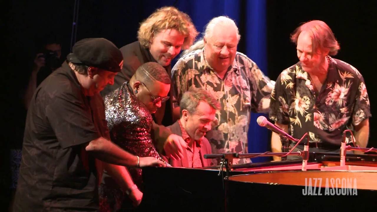 Piano Night: 2 pianos & 6 pianists at #jazzascona16 - YouTube