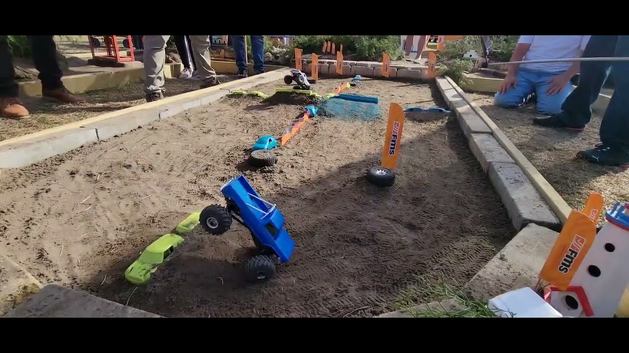 FMS RC Car Small Game At USTE RC Events - Part 2 - YouTube