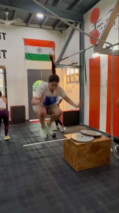 Sometimes even i cant believe my body can move this way🤷‍♀️ #crossfit # ...