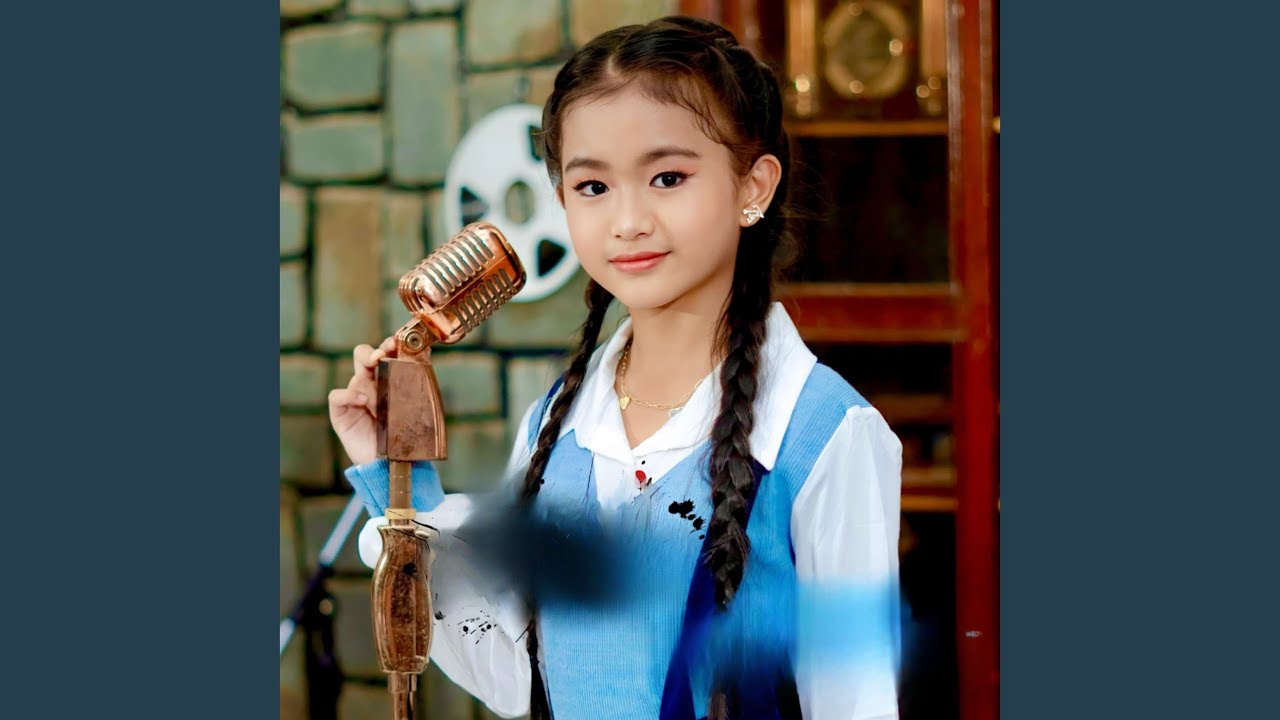 Phally Kmeng Laor - YouTube