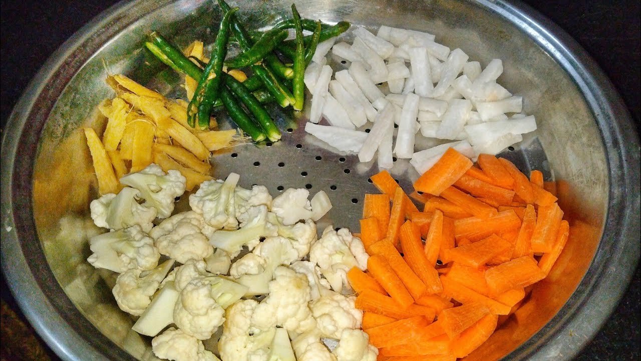 Mix Aachar Recipe || गोभी, गाजर,मूली,मिर्च- मिक्स आचार रेसिपी || Easy ...