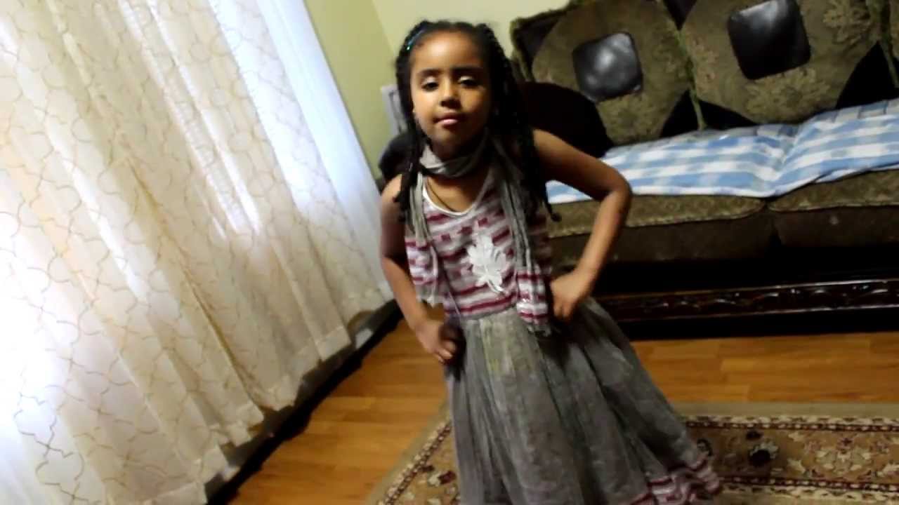 Ethiopian Gojjam Eskista Dance - YouTube